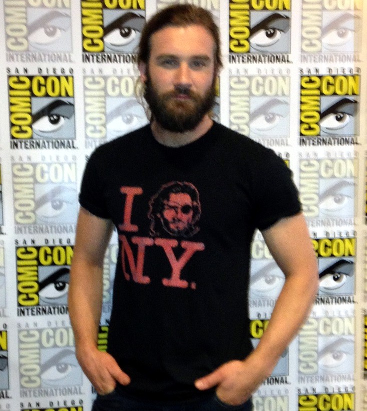 Vikings’ Clive Standen and Travis Fimmel at Comic Com with a Season 2 ...